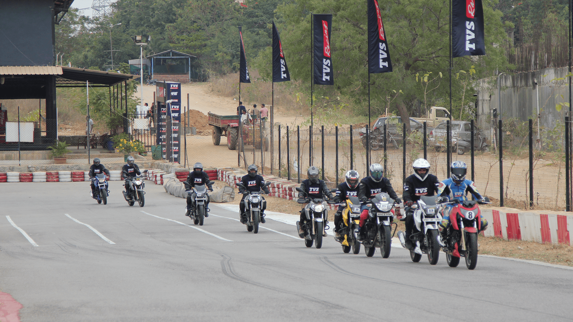 TVS Apache - Apache Series, Variants, Price, Specification and Colours